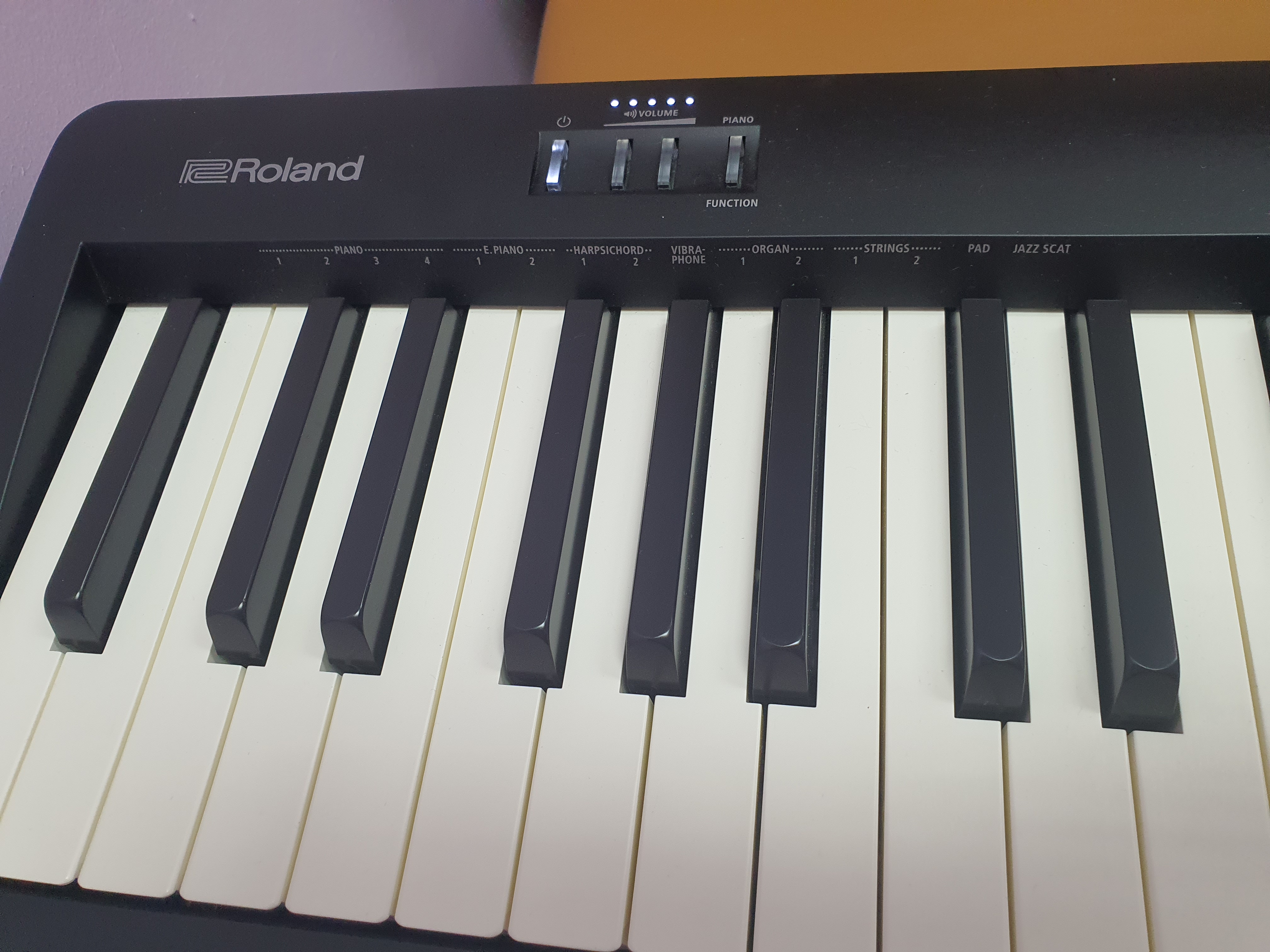 Roland fp10 | Used Piano | ThePiano.SG