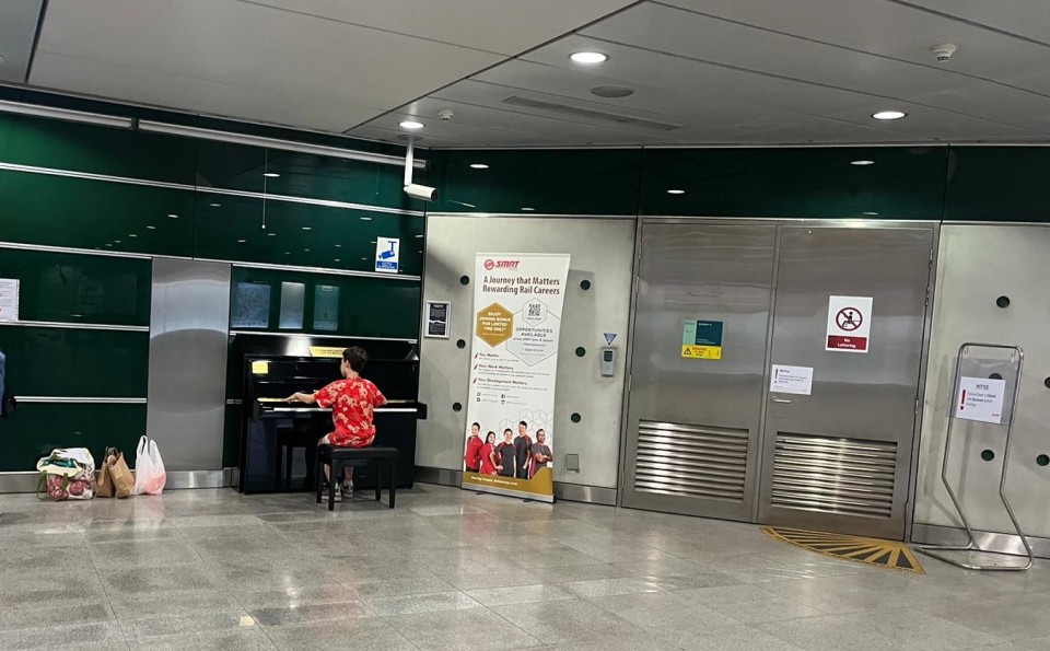 Botanic Gardens MRT Station (DT9) | ThePiano.SG